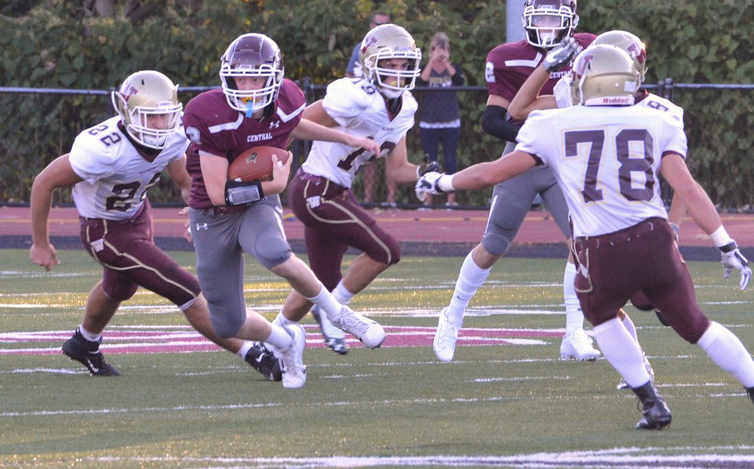 Wheeling Central Maroon Knights Roll Into Week 2 Matchup With ...